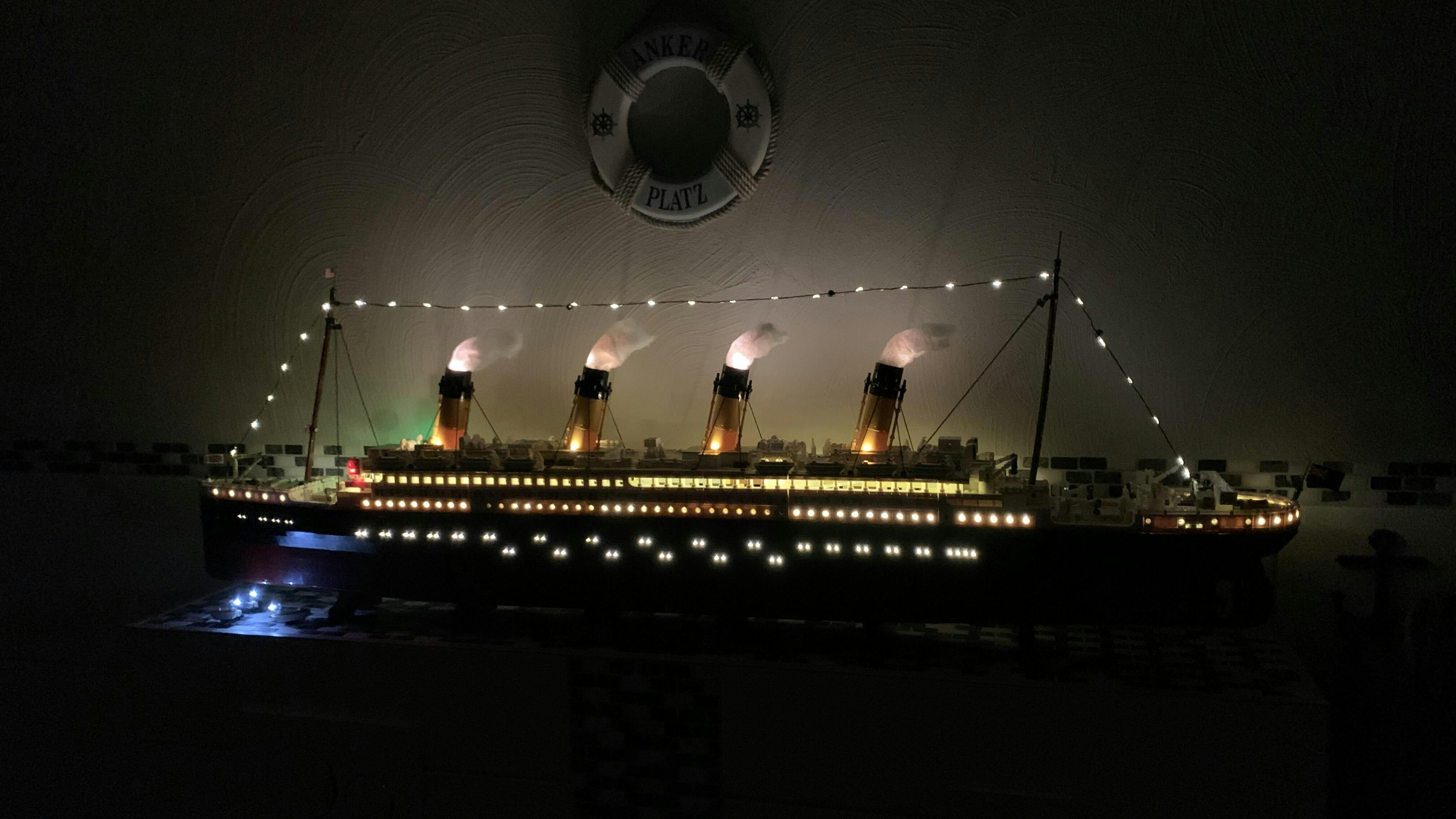 9090pcs Titanic Jiestar 99023/88926/kk8998 – Joy Bricks