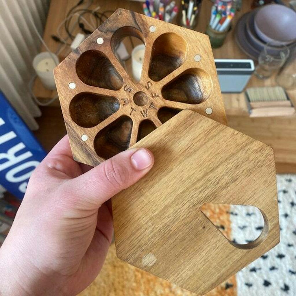 Hexagon Weekly Pill Box - Natural Wood – JTNLAB