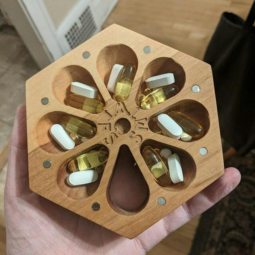 Hexagon Weekly Pill Box - Natural Wood – JTNLAB