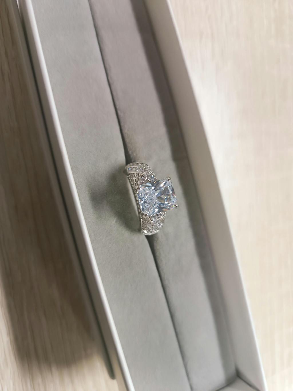 Jzora handmade 5ct emerald cut luxury sterling silver ring – Jzora Jewelry