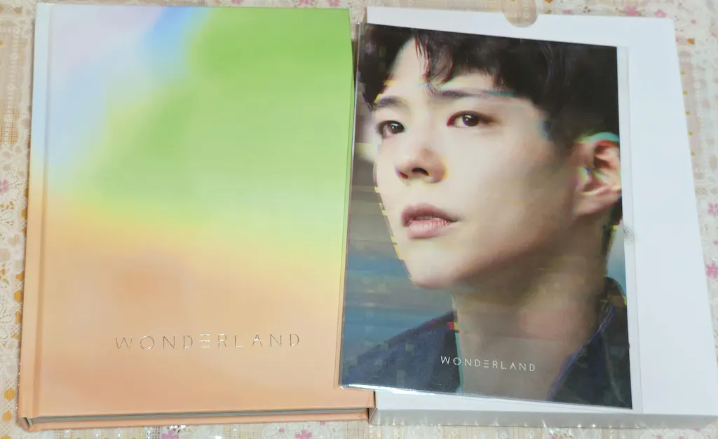 WONDERLAND MOVIE ART BOOK – K-ZONE STUDIO