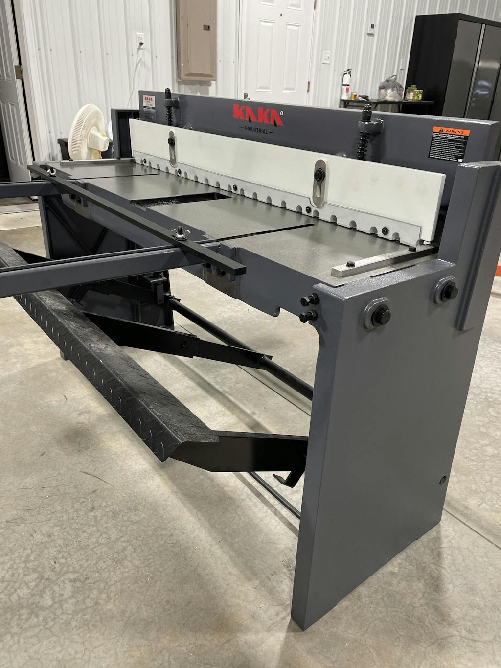 KAKA Industrial Q01-5216 52-Inch Foot Stomp Shear, Solid Construction,