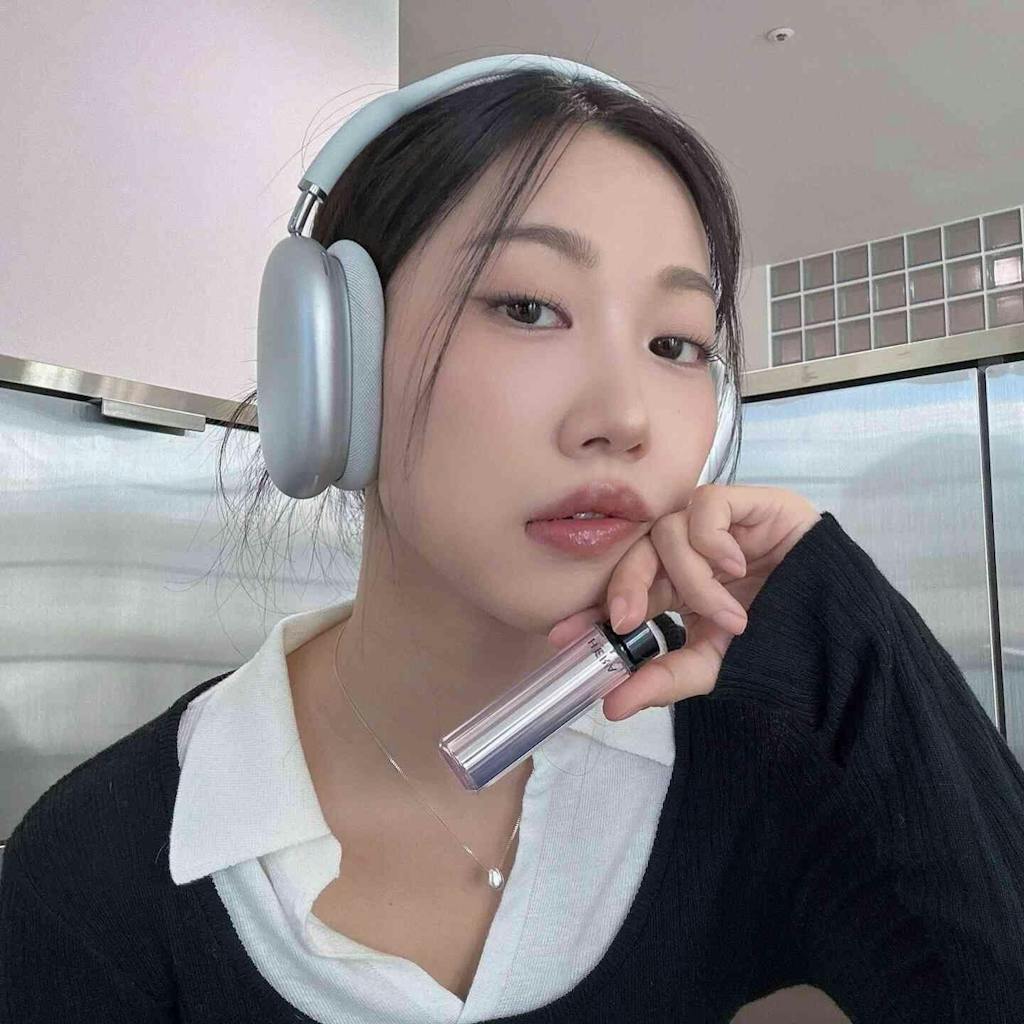 Son HERA Sensual Tinted Shine Stick – Kallos