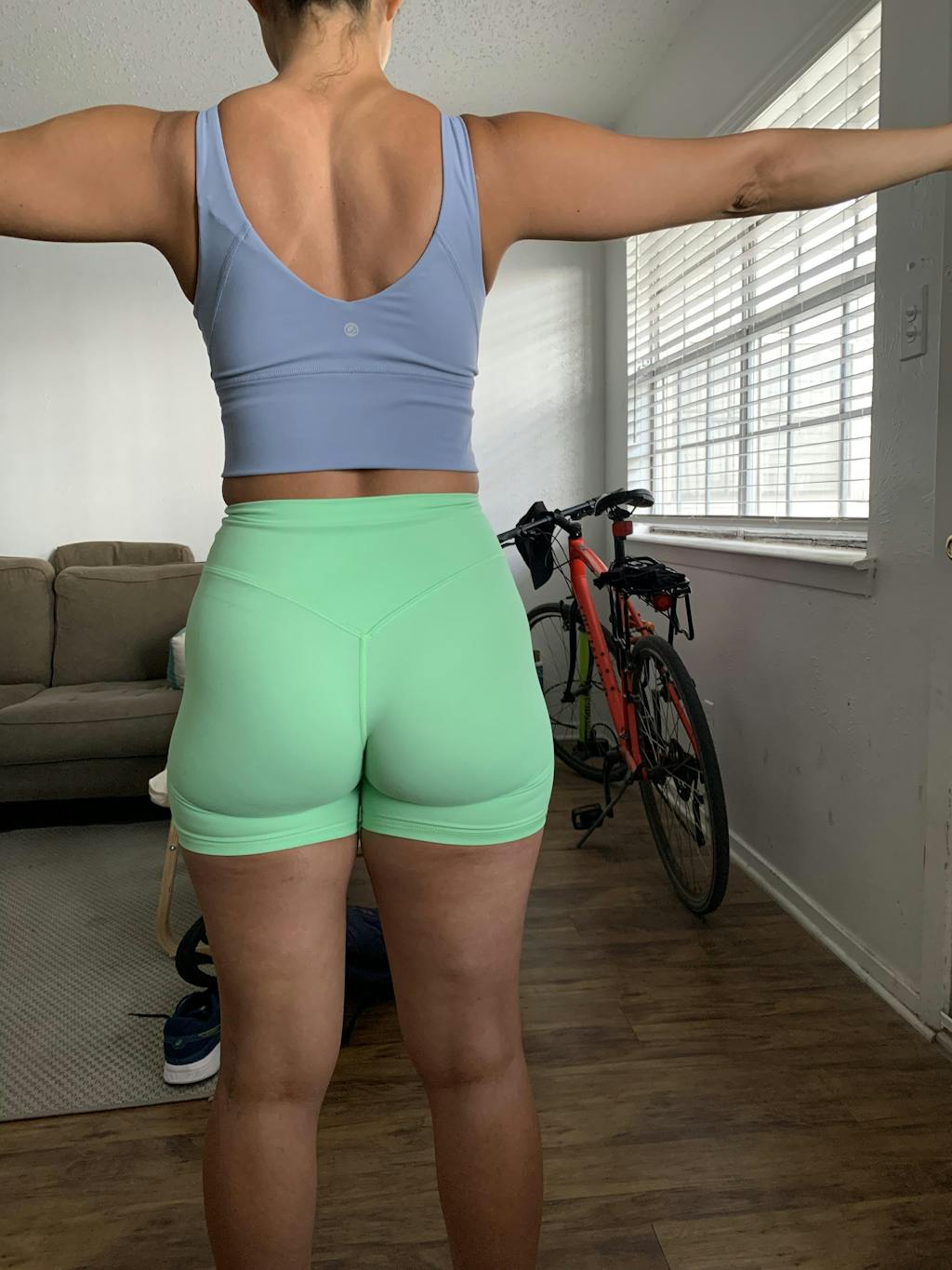 Serenity Shorts 6 Black Kamo Fitness