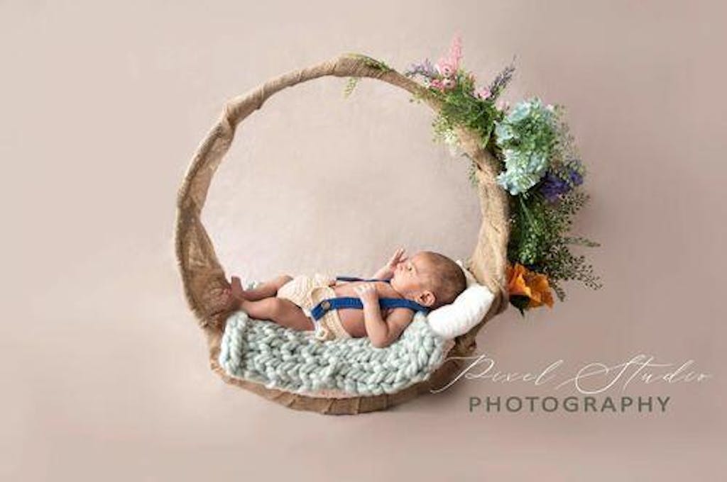 Kate Abstract texture beige a little green color Maternity/family photo ...