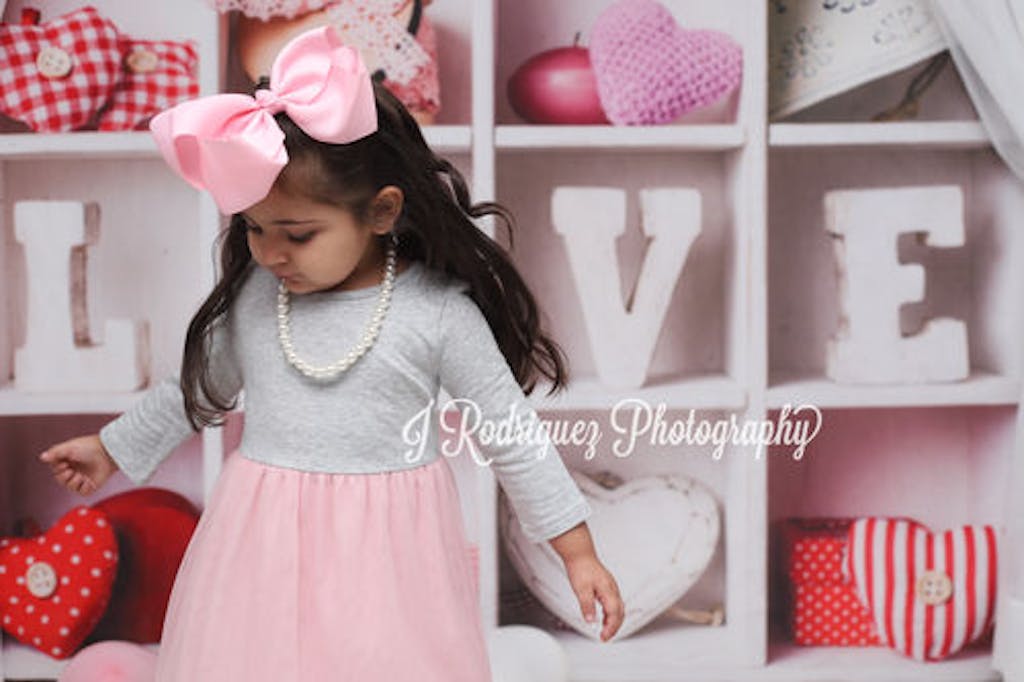Rustic Love Heart Charm Backdrop