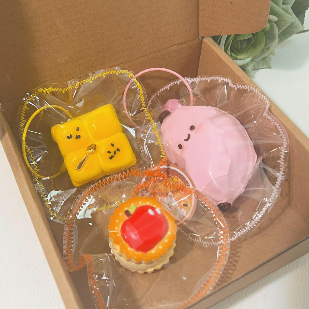 💖 Kitty Burger Squishy ASMR Toy 💖 – KeddSquishy