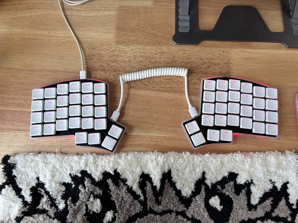 Iris LM Keyboard Kit – Keebio