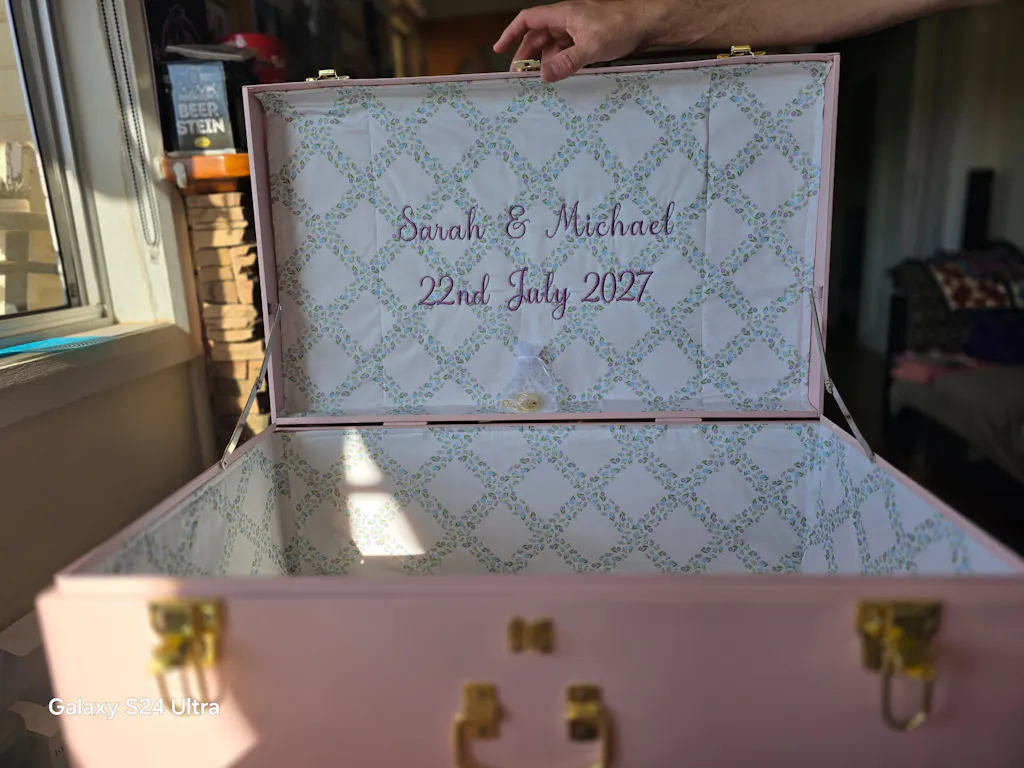Classic Bridal Keepsake Box | Wedding Memory Storage Trunk – Keeprr ...