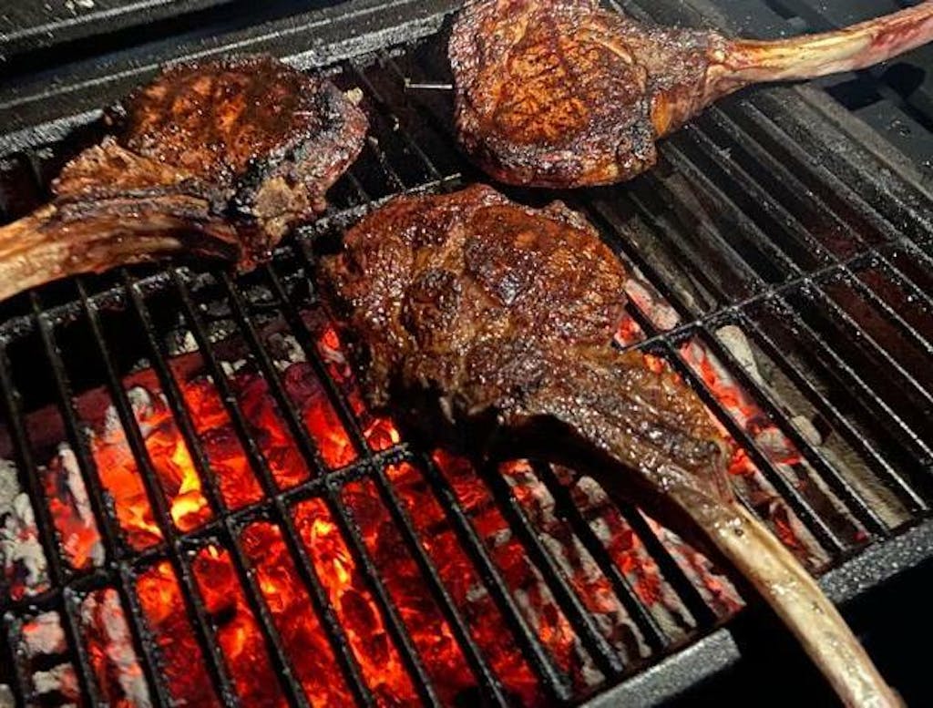 Salt Moss Dry Aged Tomahawk Steak 900g/31oz + – Kettyle Irish Foods