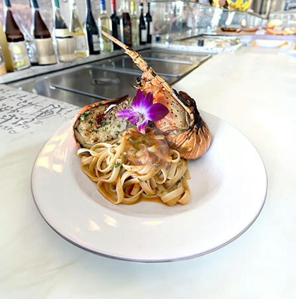 Cooked Florida Lobster Split – Key Largo Fisheries