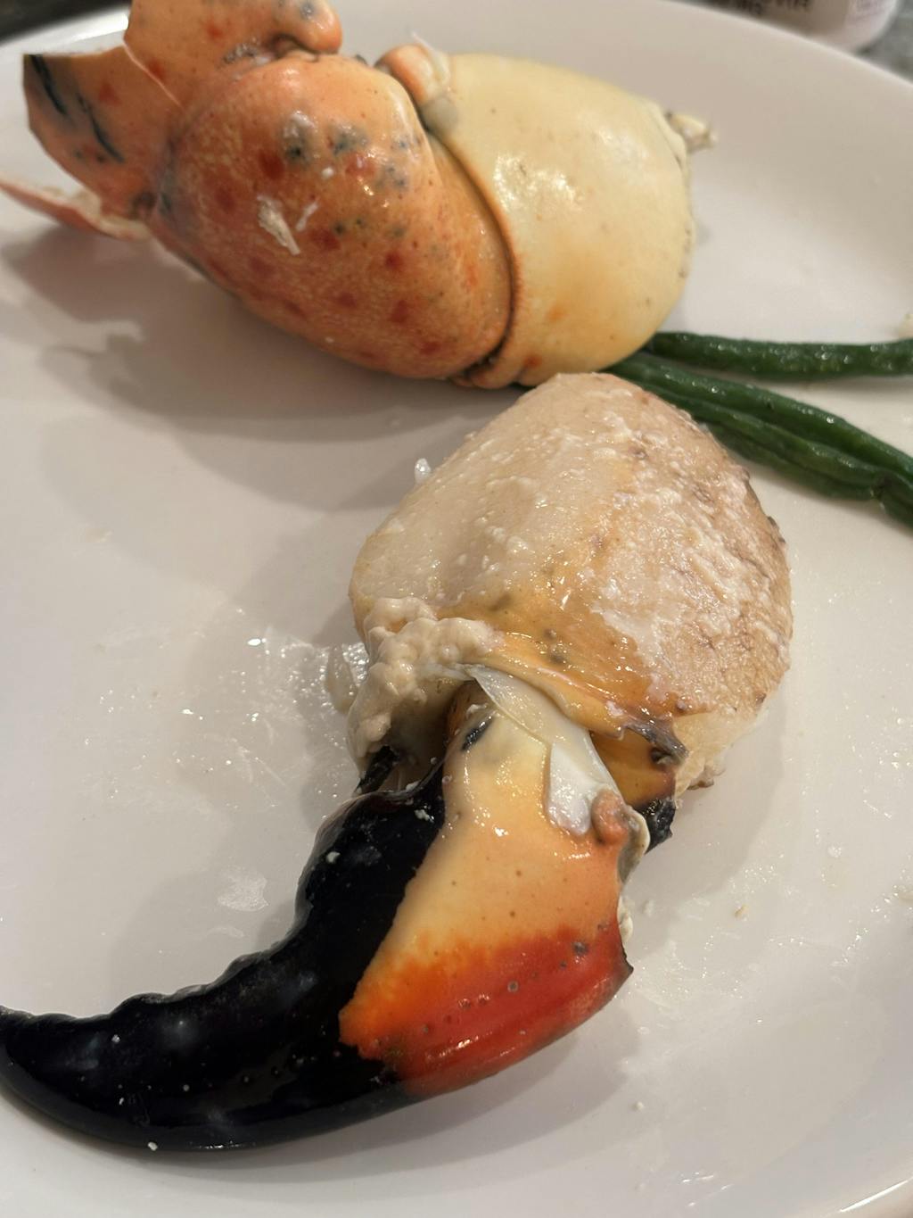 Mega Colossal Stone Crab Claws - Key Largo Fisheries