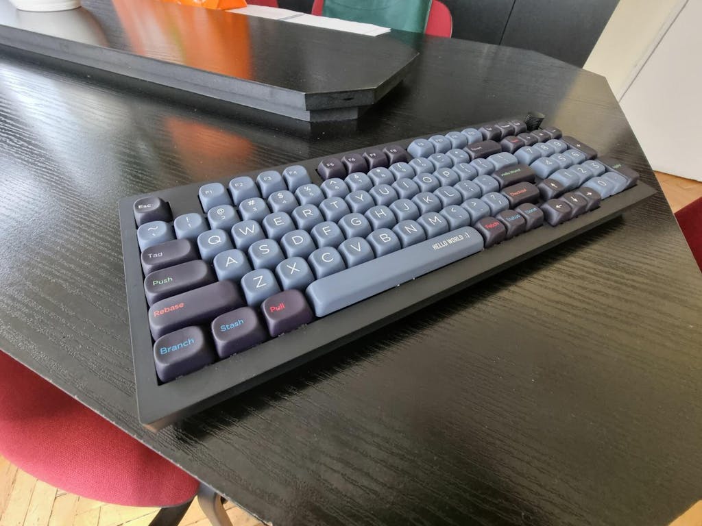 Keychron V5 Max QMK/VIA Wireless Custom Mechanical Keyboard (US Layout ...