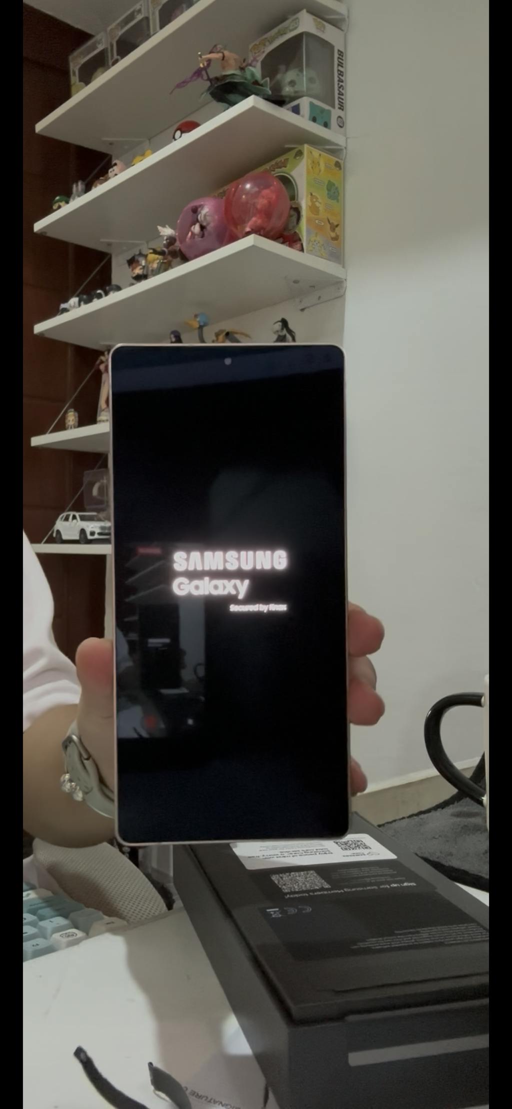 Galaxy S25 Ultra | 200MP Camera, Titanium Frame & AI Power – KIMSTORE