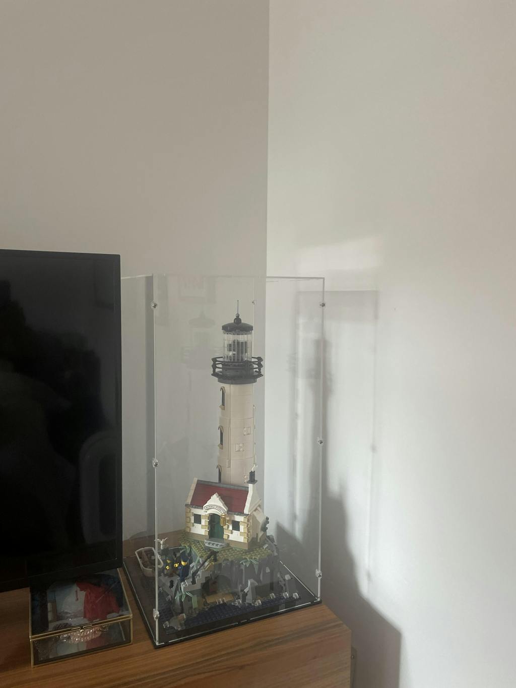 LEGO® Motorized Lighthouse Display Case (21335) – Kingdom Brick Supply