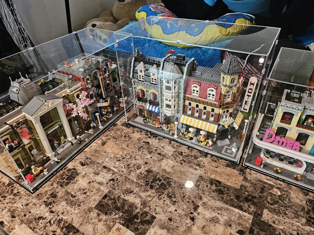 2x LEGO® Modular Display Case (14 inch) – Kingdom Brick Supply