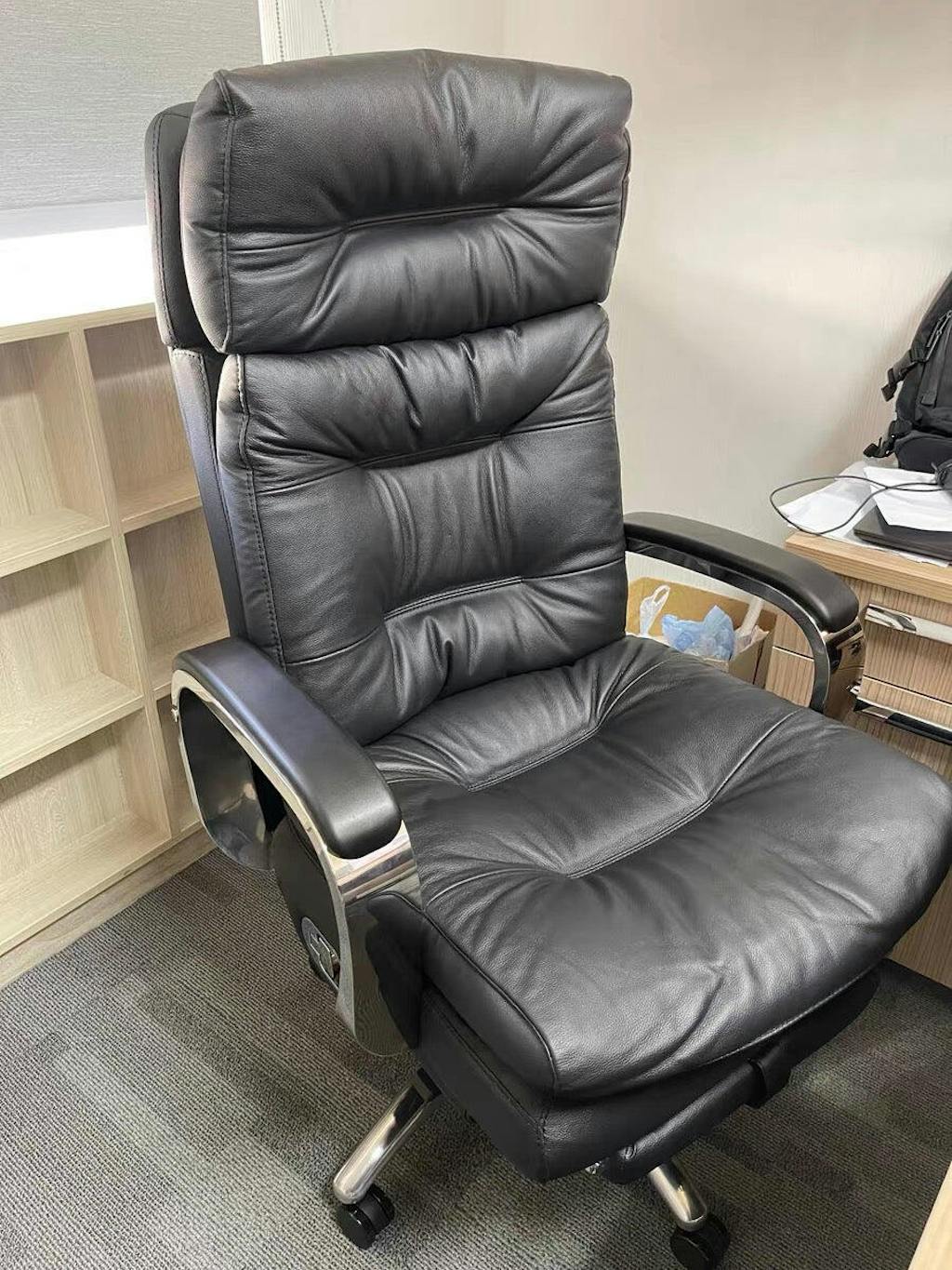 Vane Thick High Back Office Leather Office Chair Kinnls