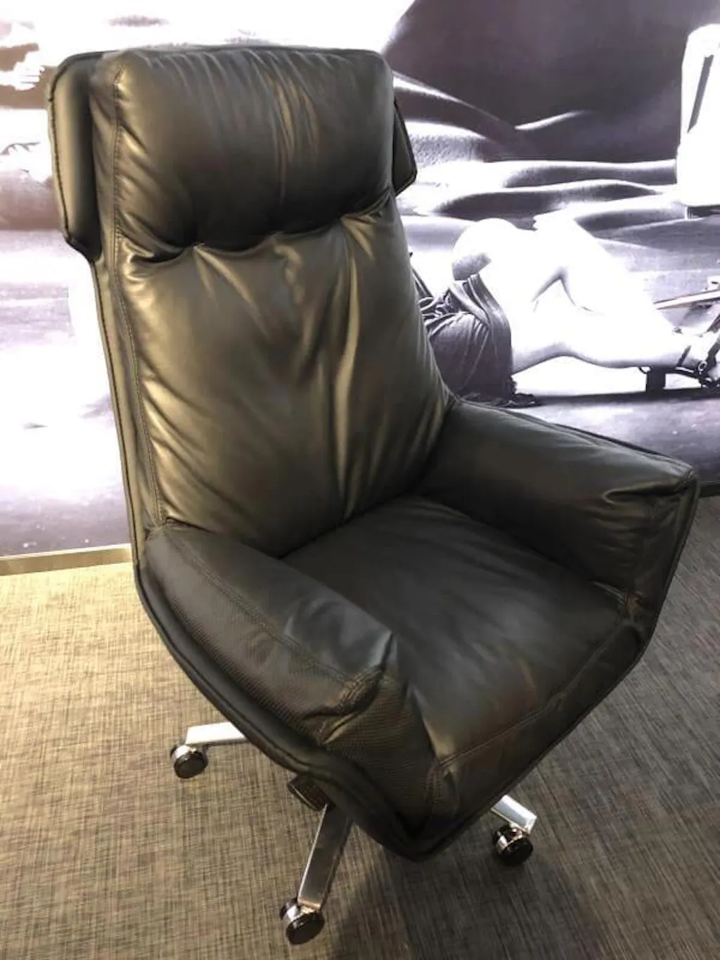 Austin Upscale Leather Upholstered High Back Executive Chair – KINNLS