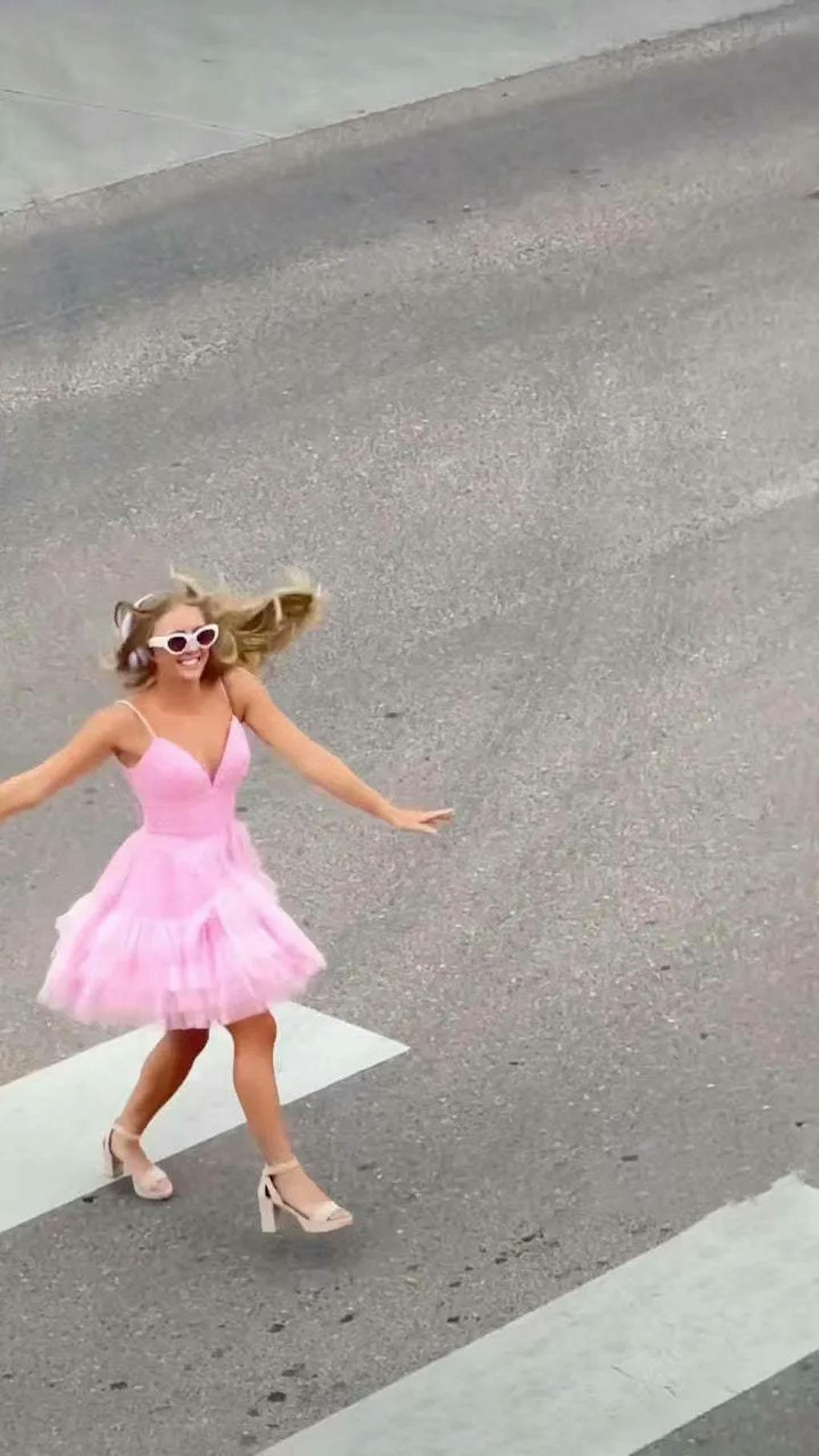 Layla | A-Line Deep V Neck Tiered Short Homecoming Dress