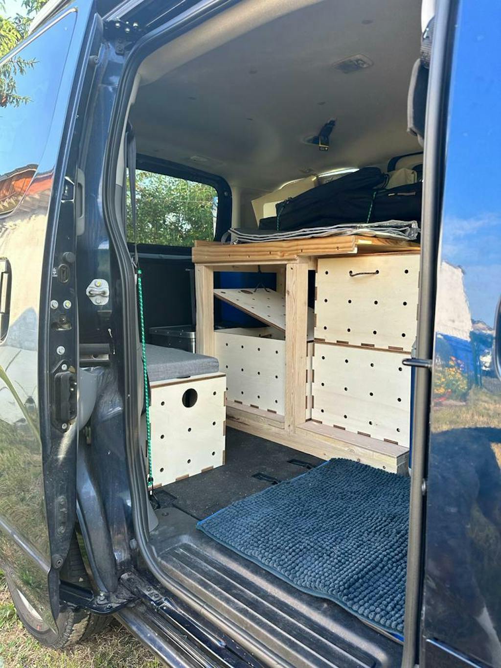 VW Caddy Camping- und Schlafsystem | Modular & nachhaltig | KIUBIQ
