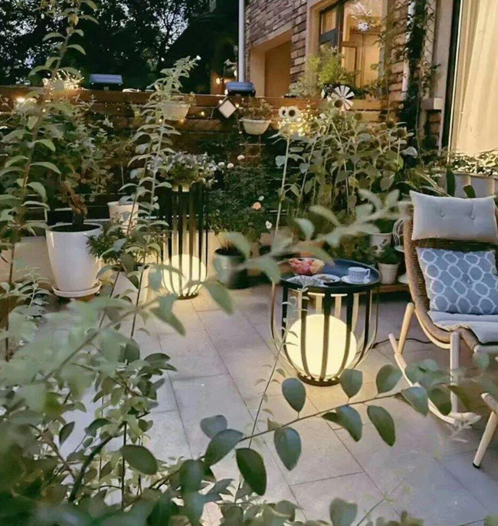 Solar Outdoor Side Table with Light – Kiyo Home