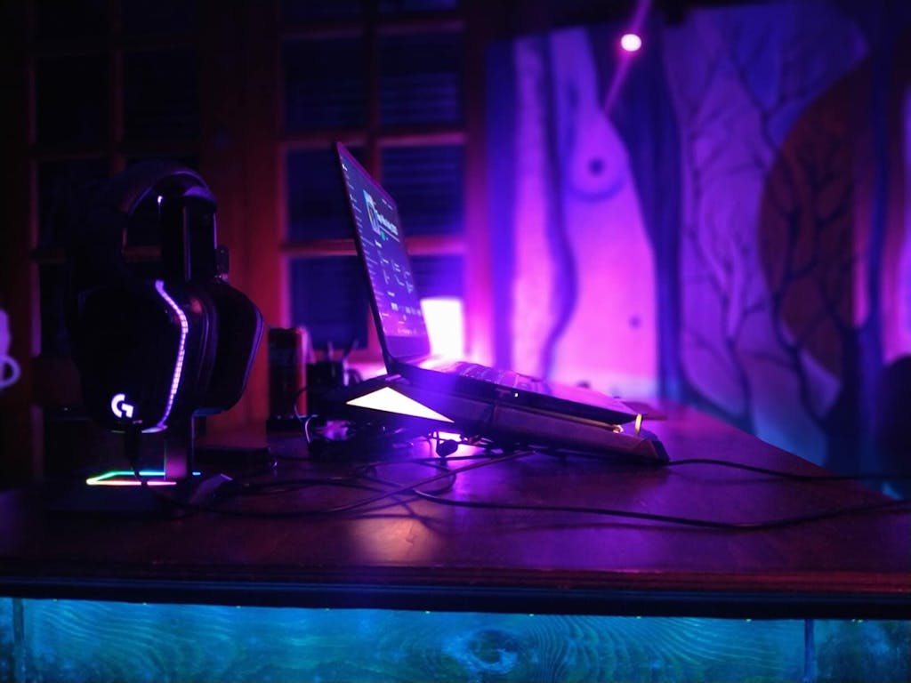 KLIM Mistral Laptop Cooling Pad | 2 Turbofans | RGB Lighting – KLIM ...