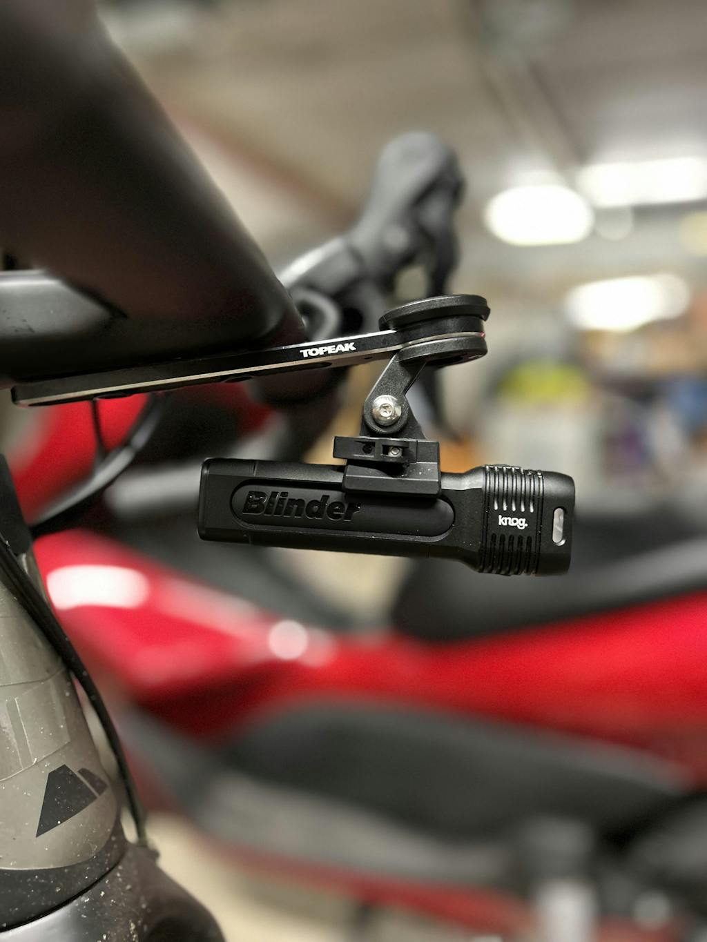 Blinder 1300 & Blinder R-150 Rear Bike Light Set | Knog