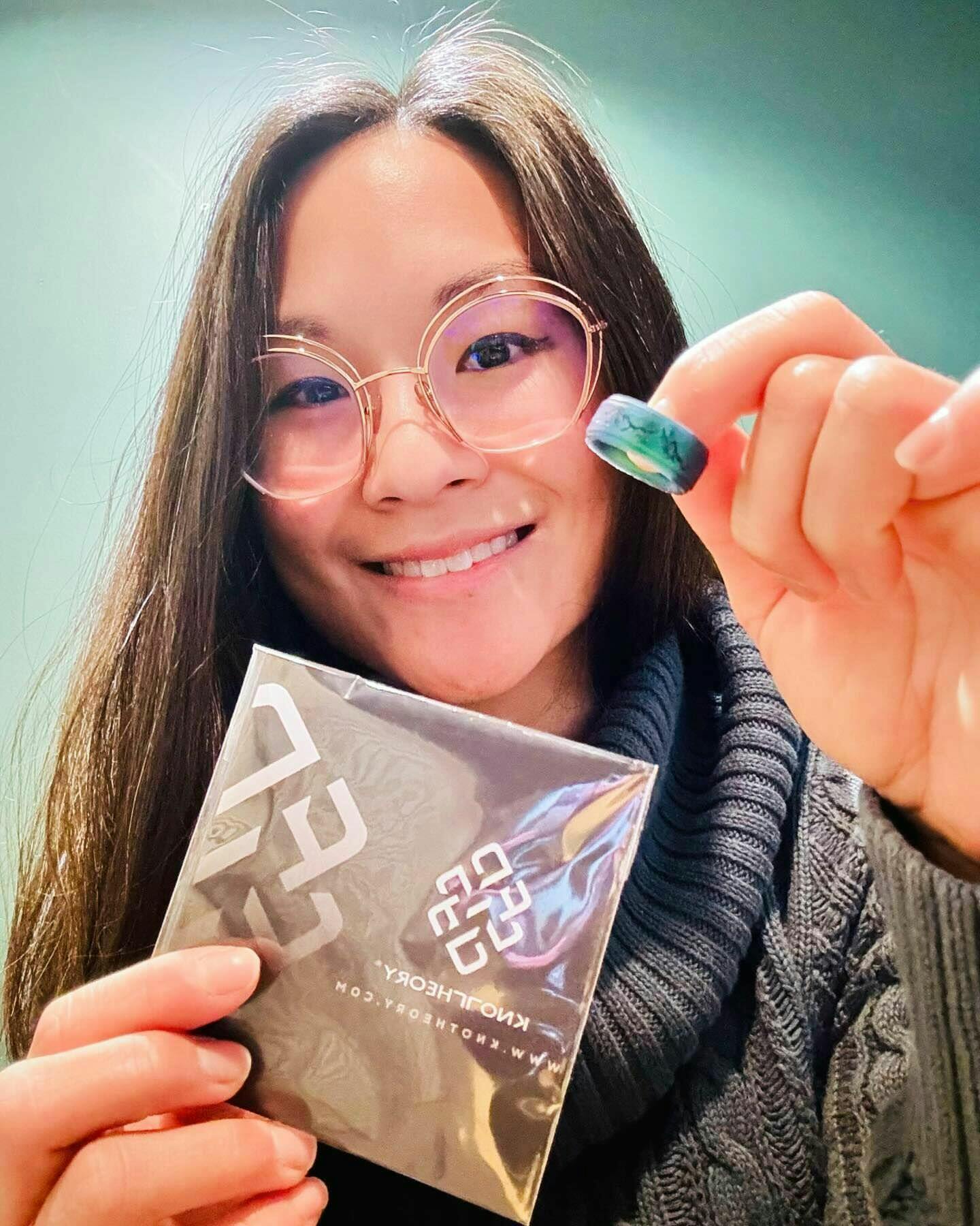 Waves Silicone Ring - Engraved Rise 8mm | Knot Theory