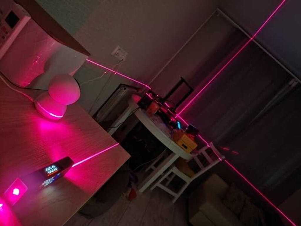 Komax - Laser Level Ruler