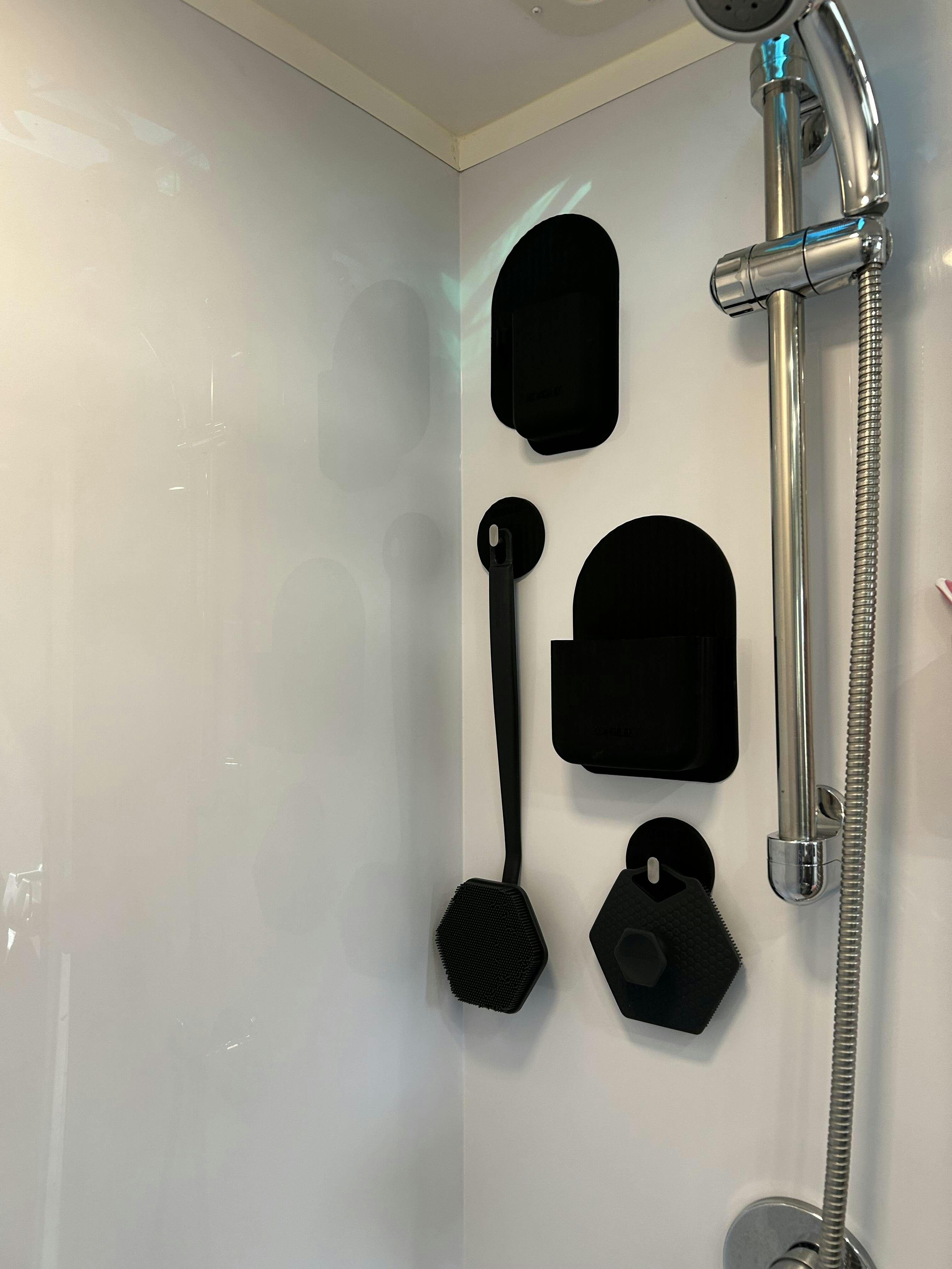 The Kenzie | Toothbrush & Razor Holder