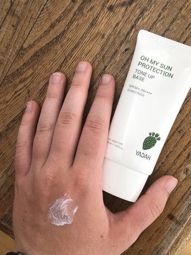 Yadah sunscreen store