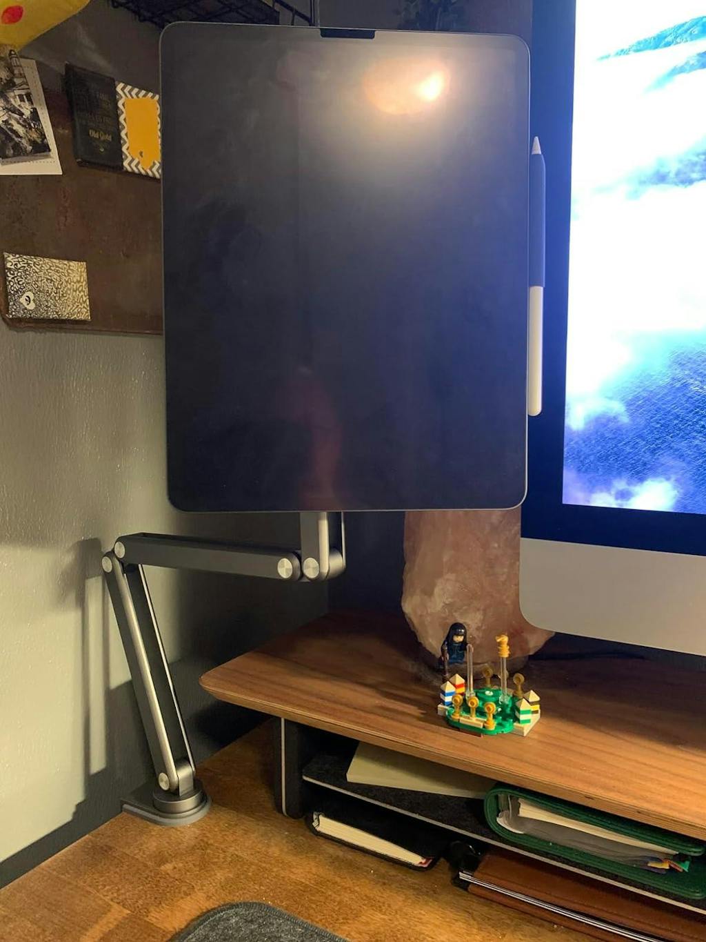 KUXIU X36 iPad foldable magnetic stand