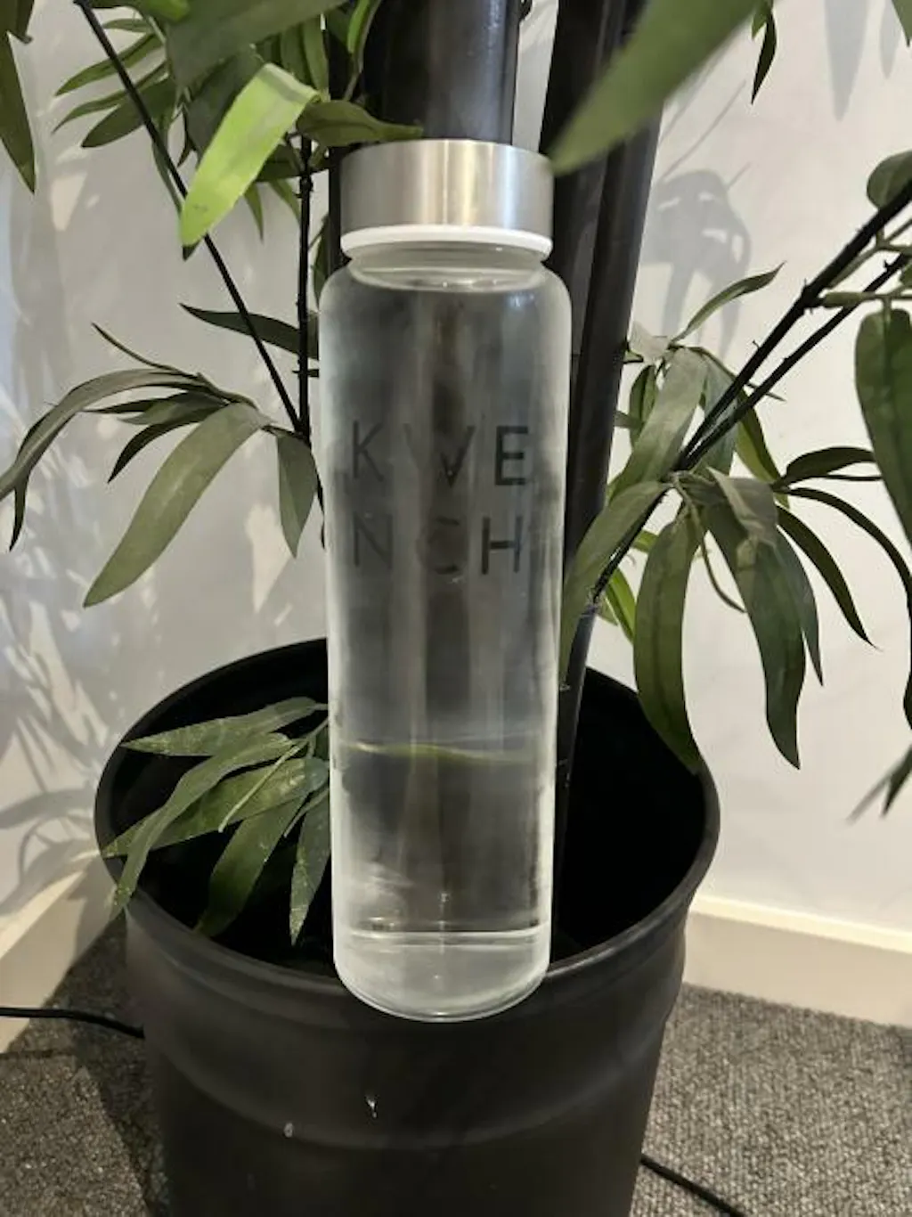 The Aqua Glass Water Bottle | Kwench💦 | Buy Glass Bottles – Kwench ...
