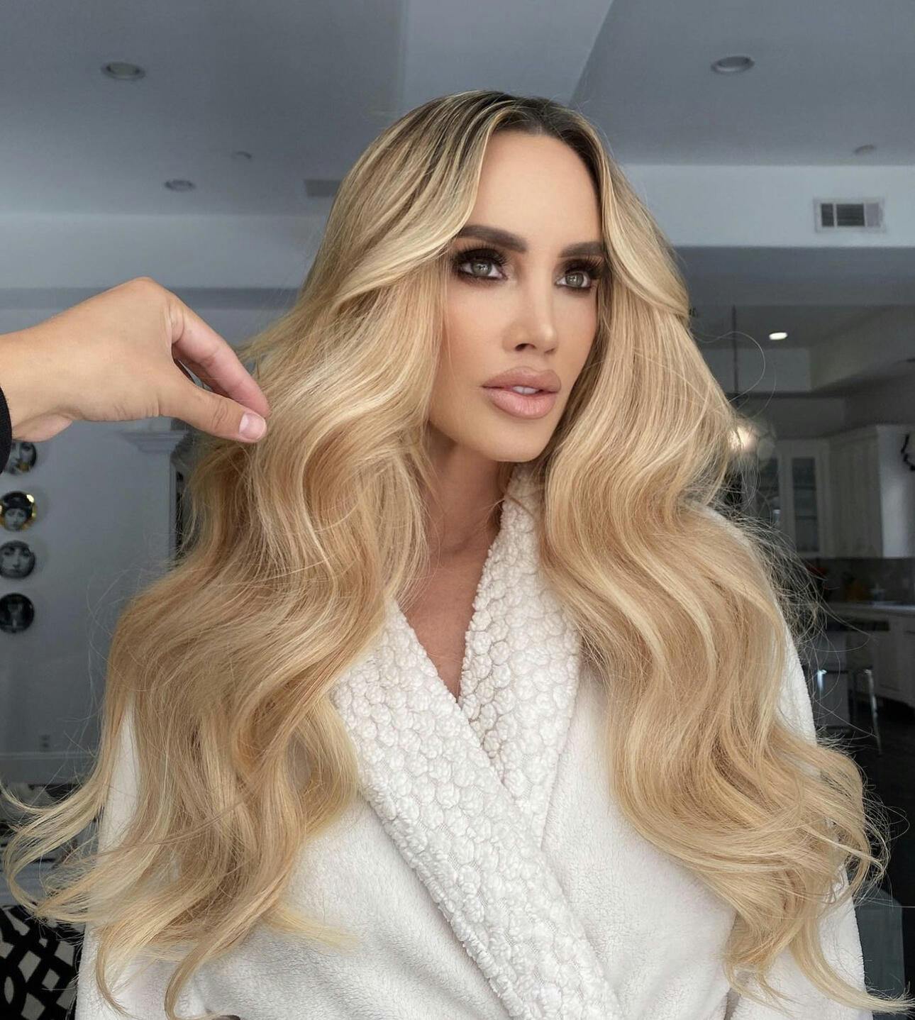 Magic Dust Volume Powder – KYK Hair Care