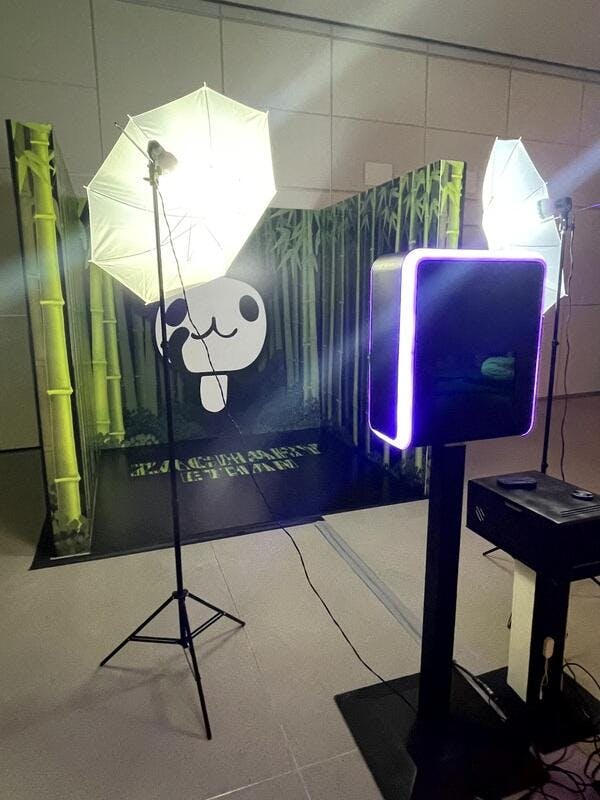 INFINITE Photo Booth – LA Photo Party