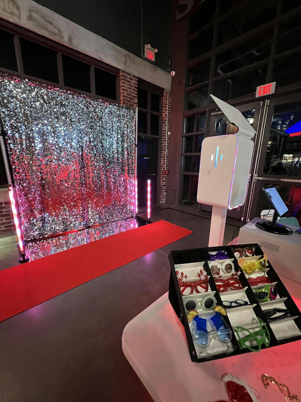 INFINITE Photo Booth – LA Photo Party