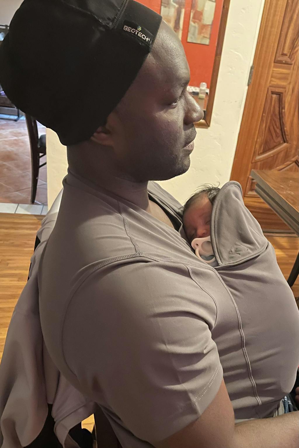 Lalabu Dad Shirt | Original Babywearing T-Shirt with Kangaroo Pouch ...