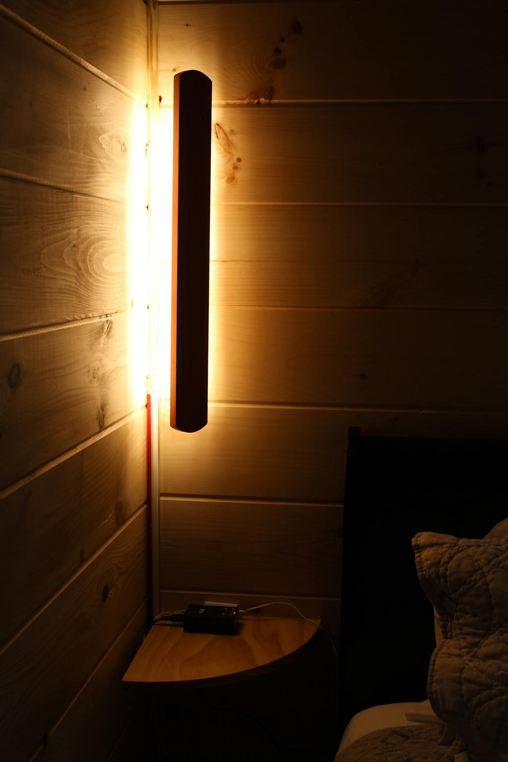 Solid Wood Hover Plank Corner/Wall Accent Light, Plug-In 24"h