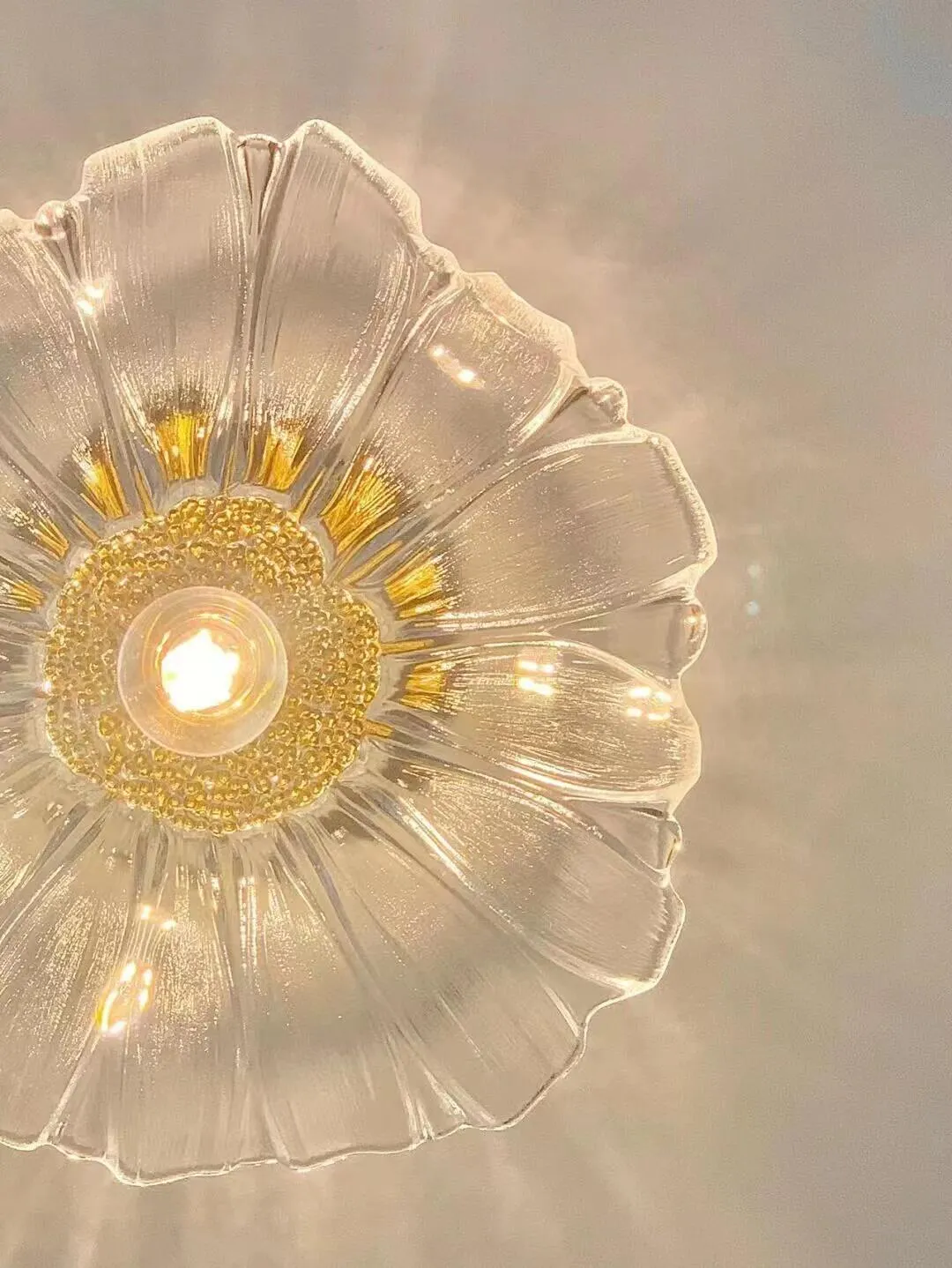 Art Deco Flower Glass Flush Mount Ceiling Light Clear/Green｜Las Sola
