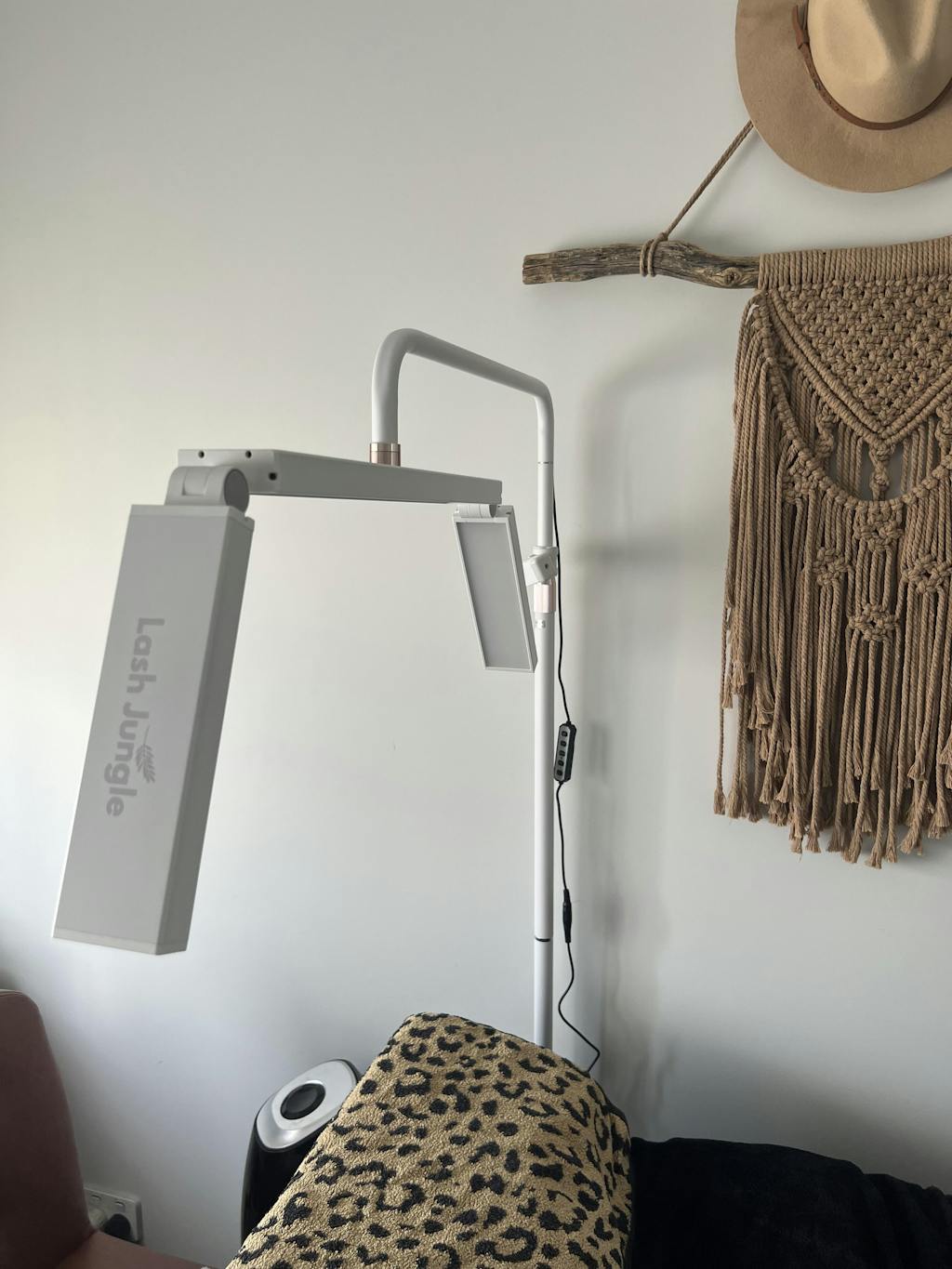 Foldable LED Lash Light – Lash Jungle