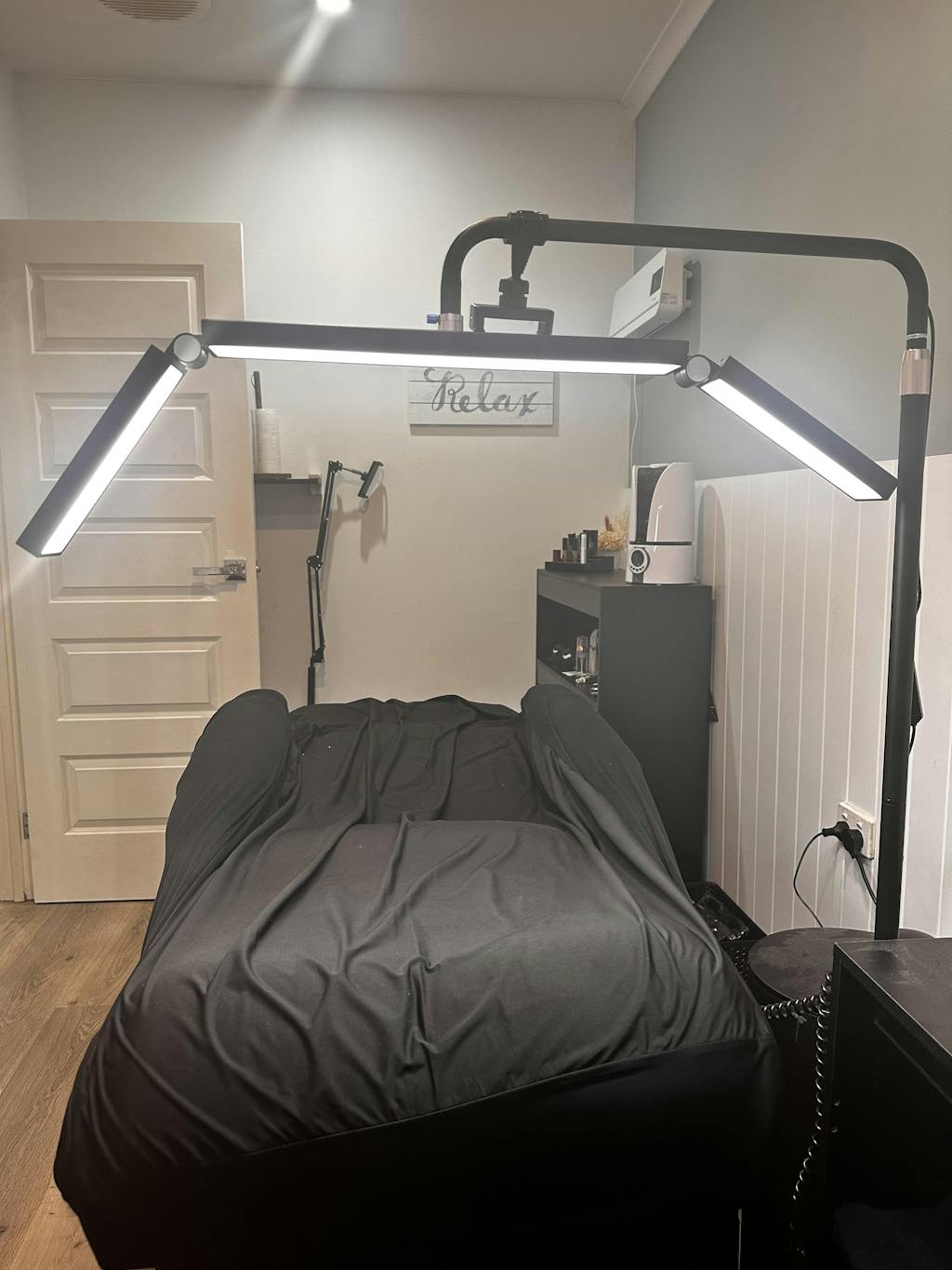 Foldable LED Lash Light – Lash Jungle