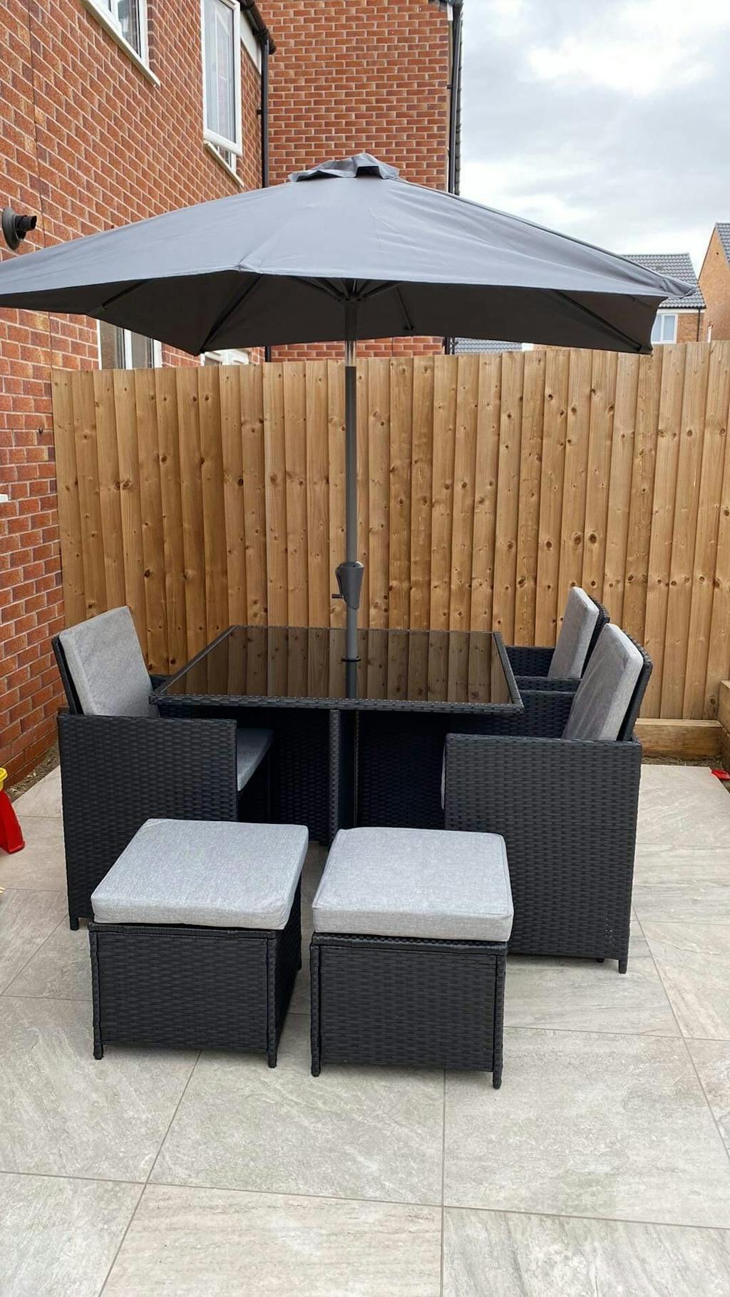 8 Seater Rattan Cube Outdoor Dining Set with Parasol - Grey Weave ...