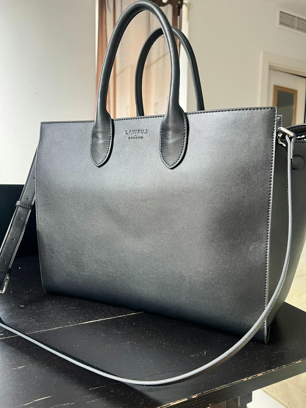 Lotus Luggage – Lawful London