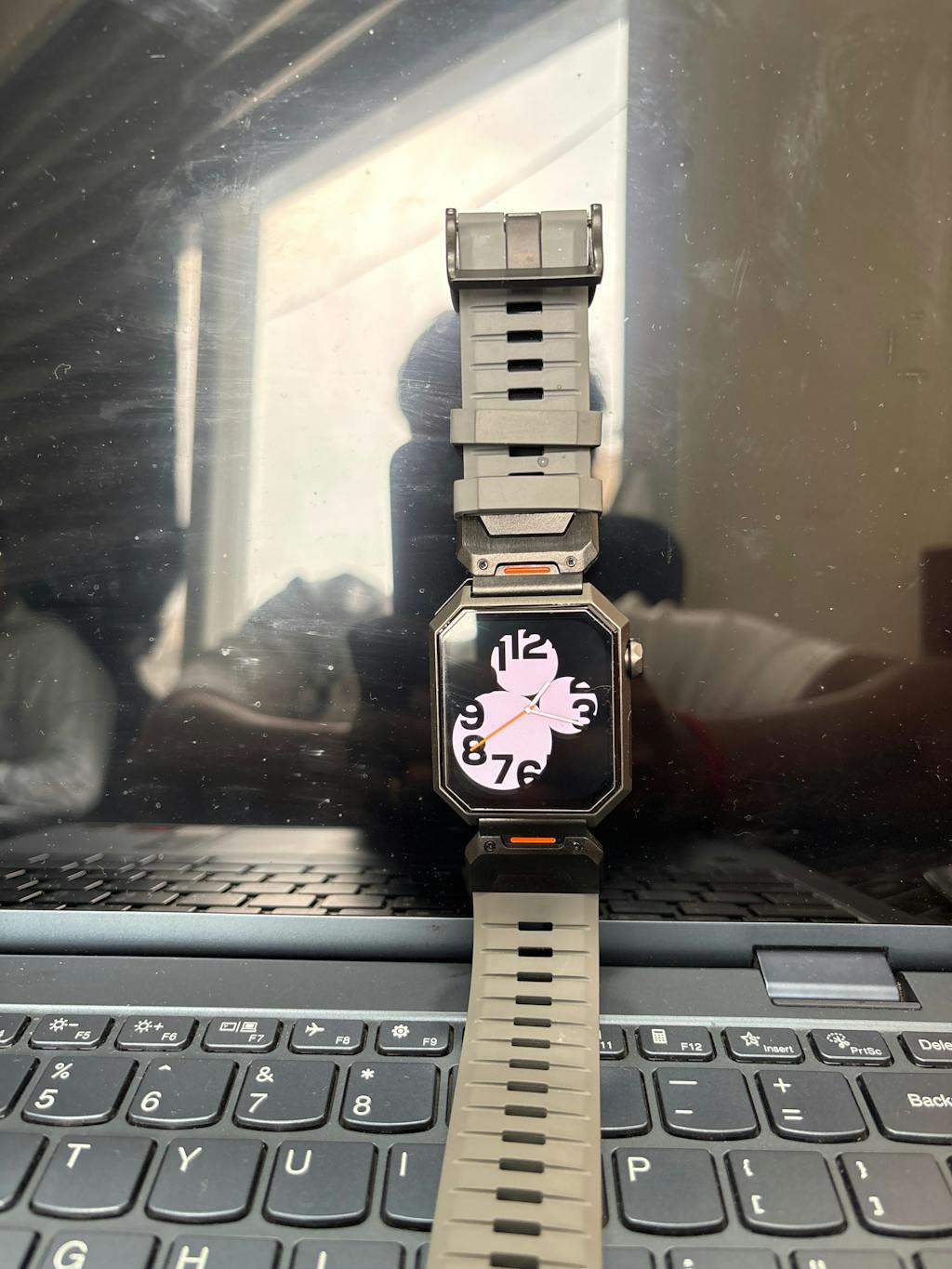 Anarc Watch by Tech Burner – Layers