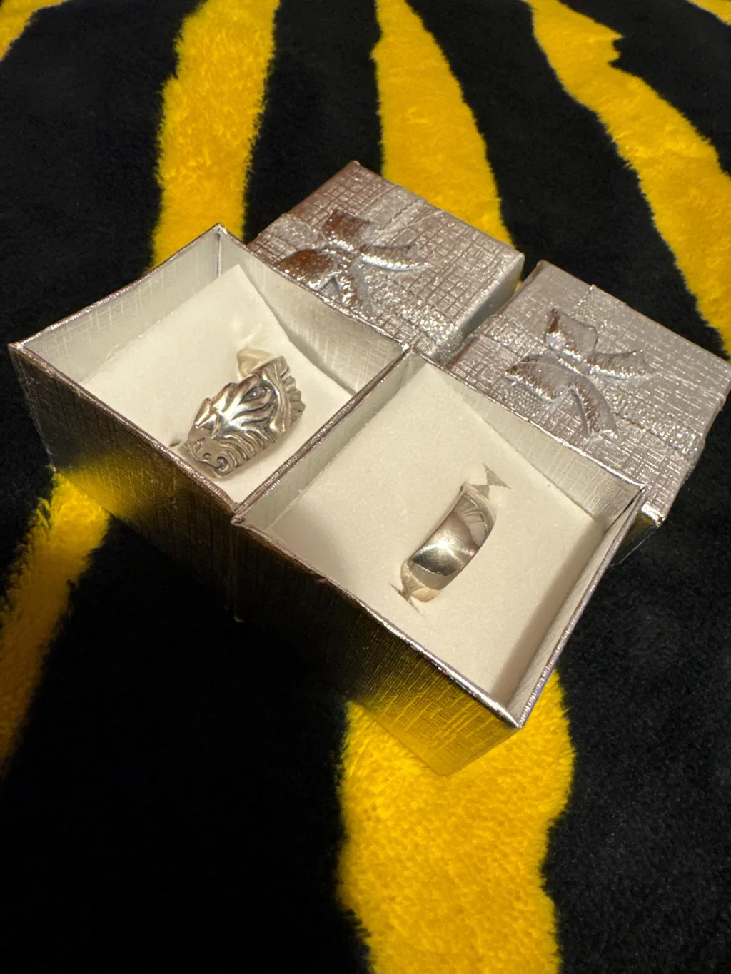 Final Fantasy 8 Squall Griever Ring Set, Final Fantasy 8 Wedding Set ...
