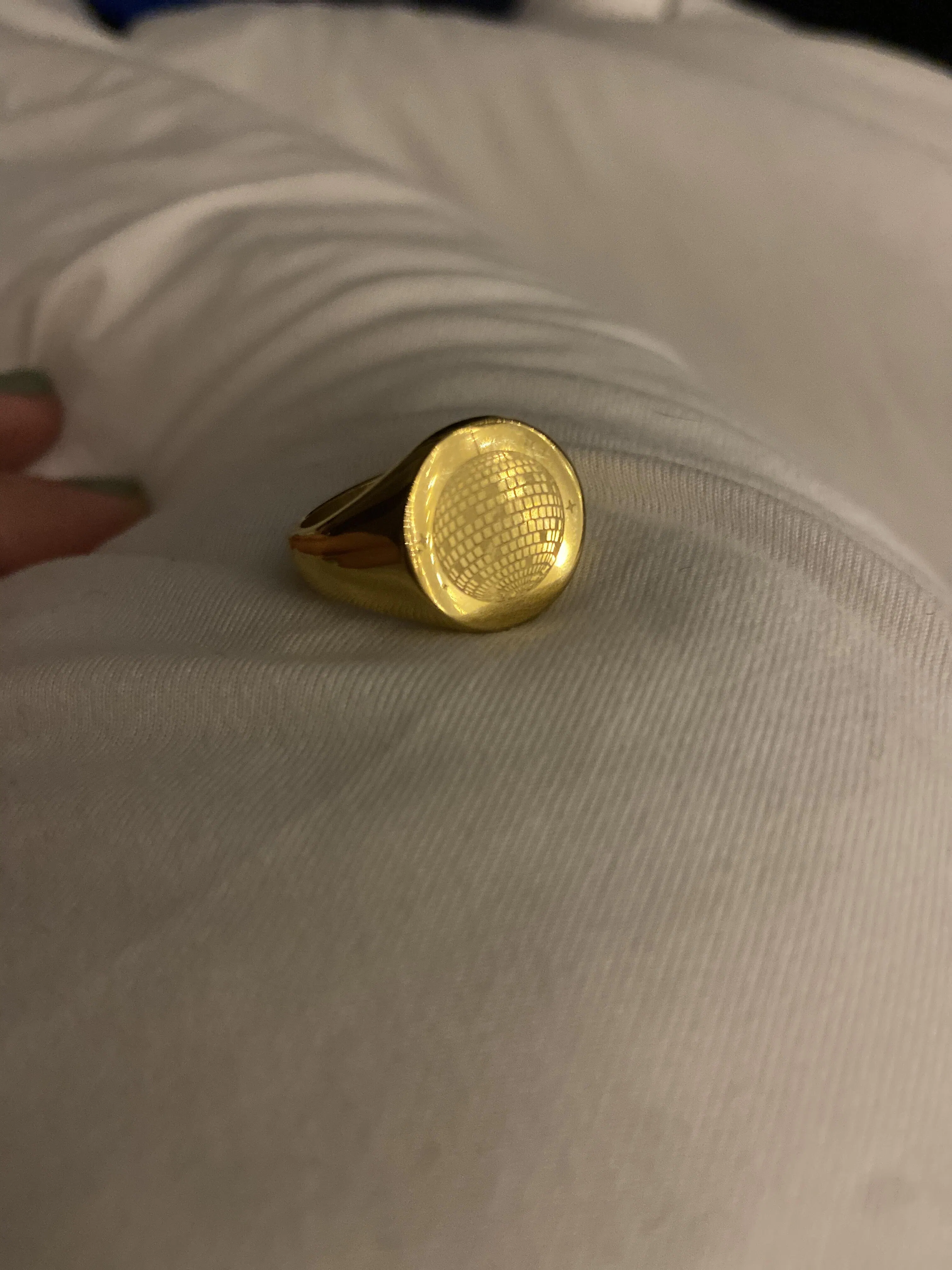 Shining For You Signet Ring – Le Petite Sprout