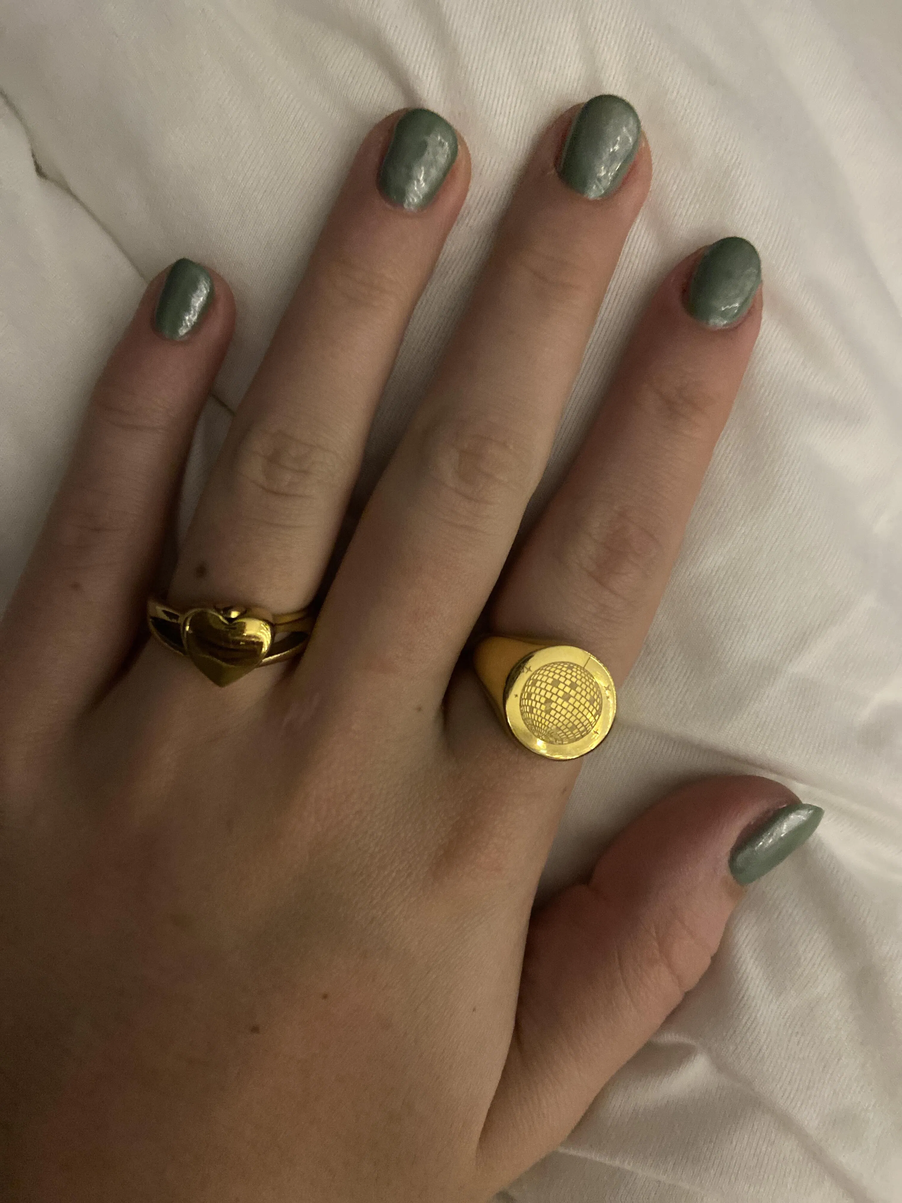 Shining For You Signet Ring – Le Petite Sprout
