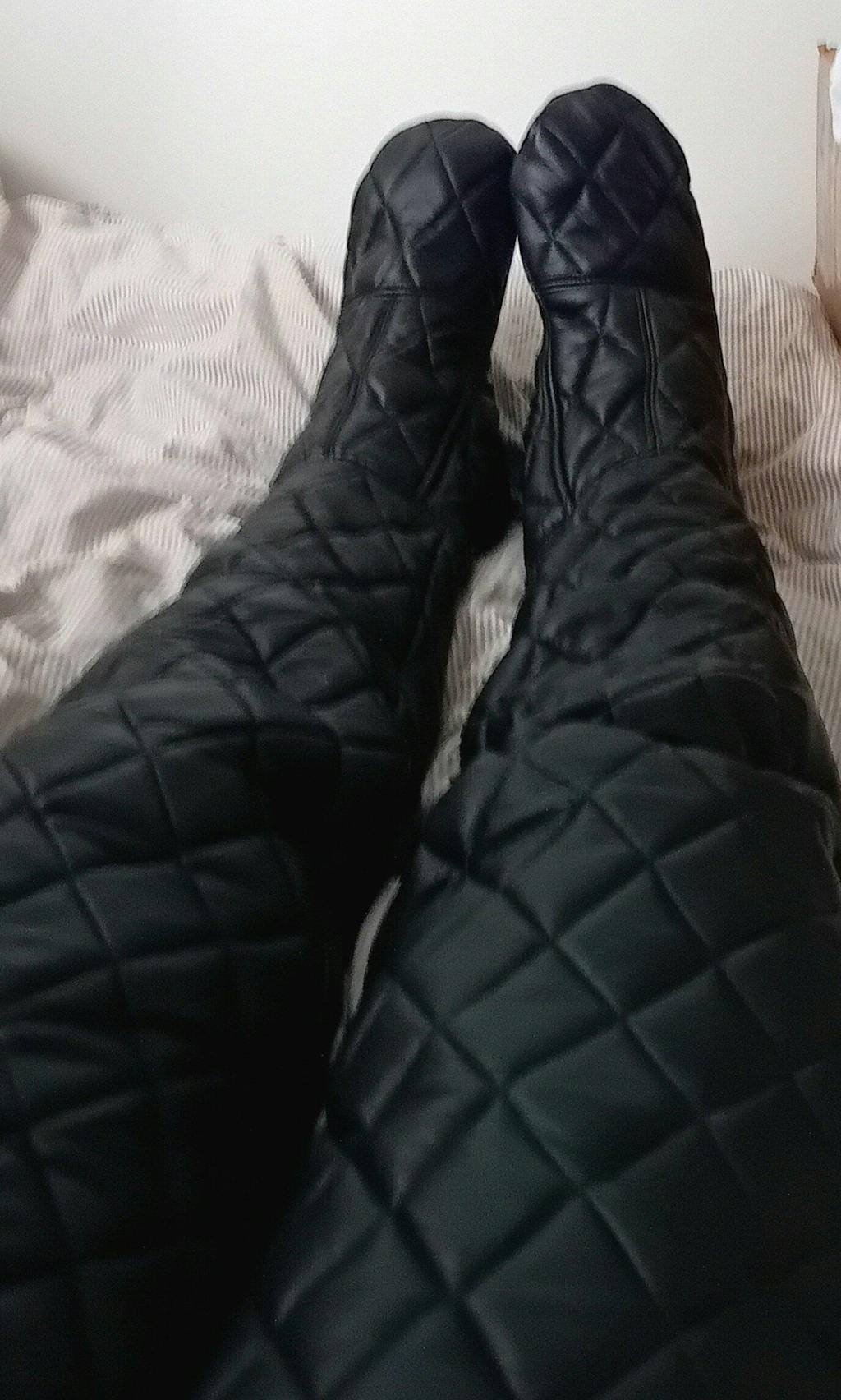 Quilted Bondage Suit All Black – LeatherPrison