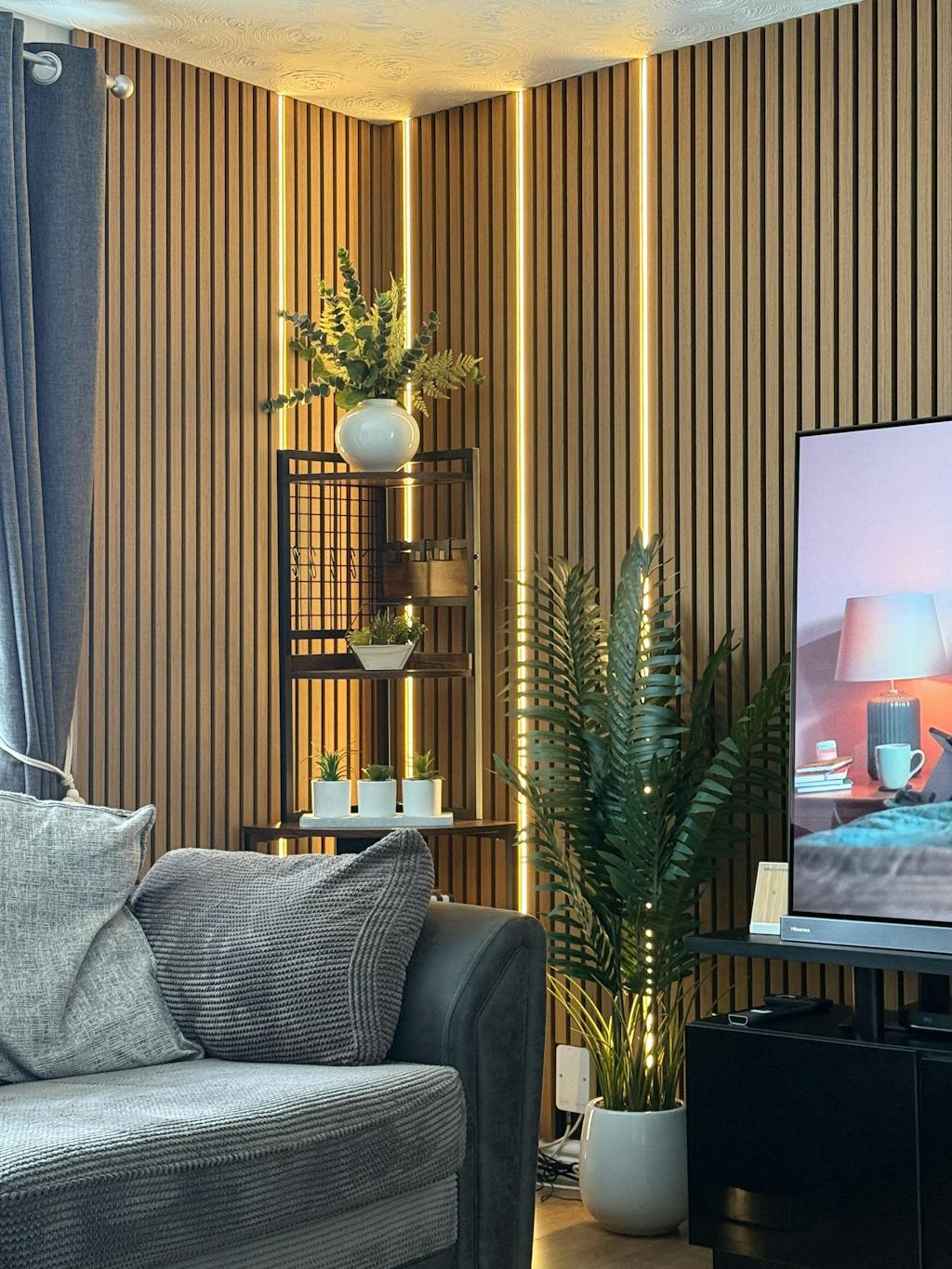 BLAQ Aura Slat Wall Lighting Starter Kit + FREE UK Delivery – LEDSpace