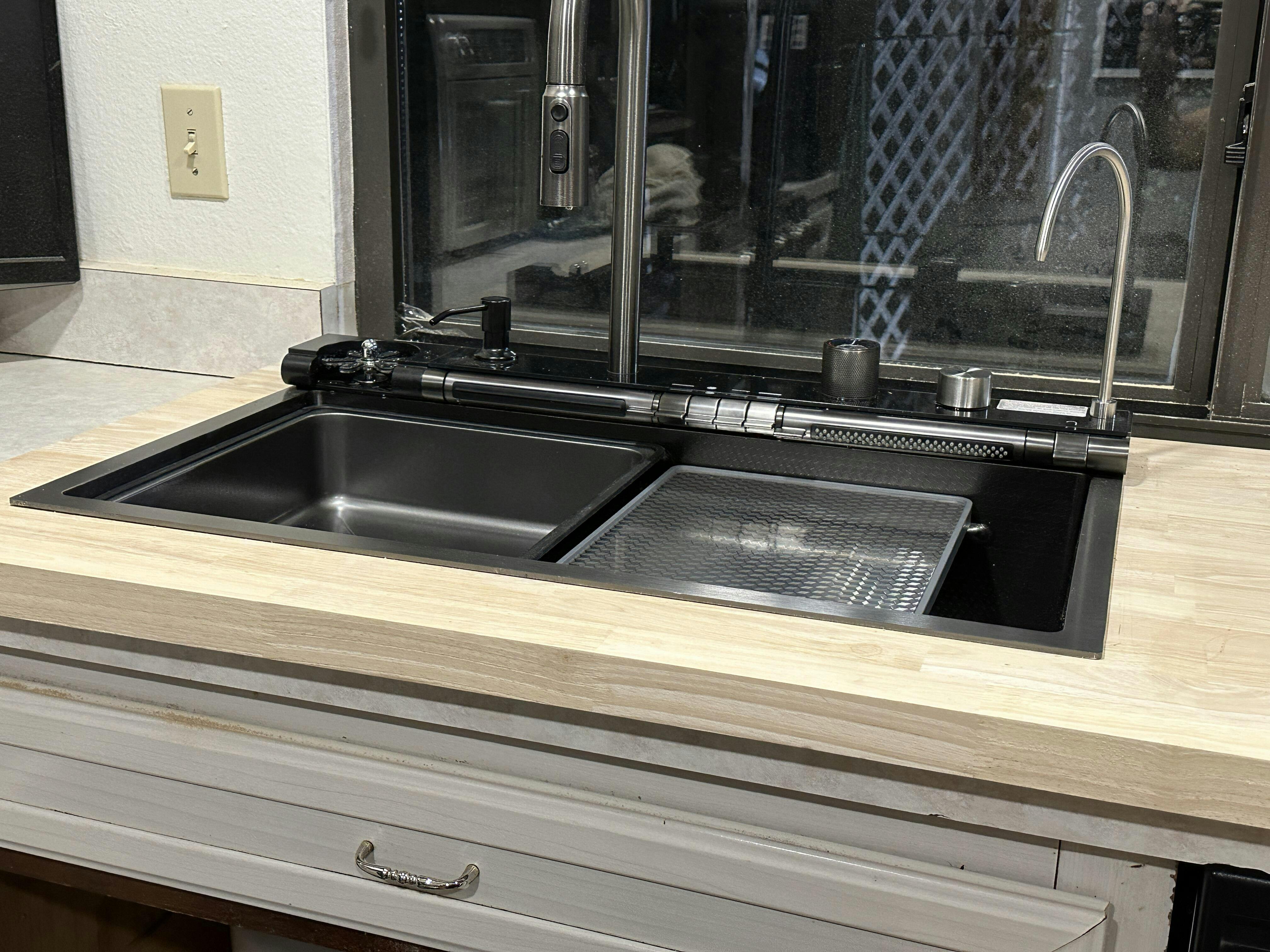 Lefton Stainless Steel Modern Kitchen Sink Set KS2207 – Lefton Home